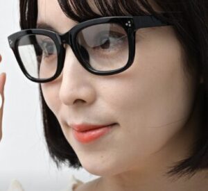 【100均】ダイソー/セリア等で調光サングラスは買える？UVカット性能＆おすすめ通販も紹介！ | navilog